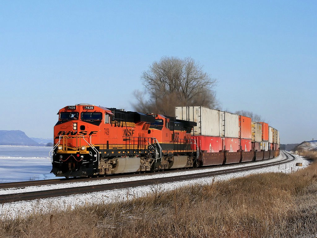 BNSF 7439